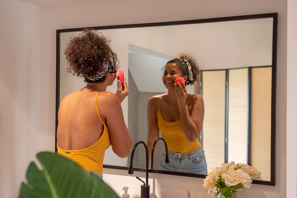 FOREO™ LUNA 4 mini Pearl Pink 87g | Planet Organic